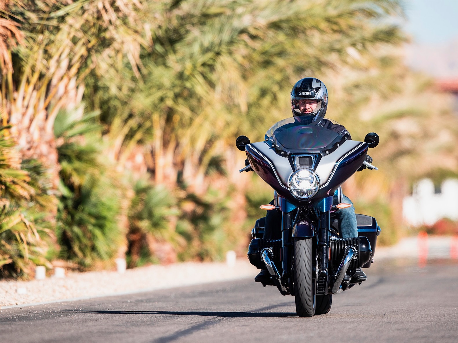 BMW R18 B: The Ultimate Cruiser-Motorcycle - AFT House